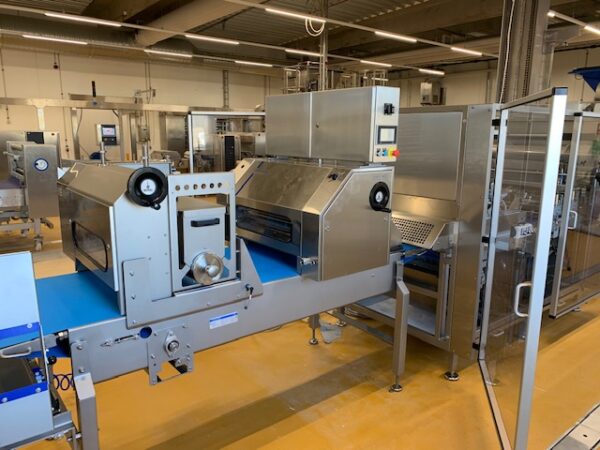 bread decoration décor unit 700 2500 spray and seeding danmatic s décor unit is a modular system ...