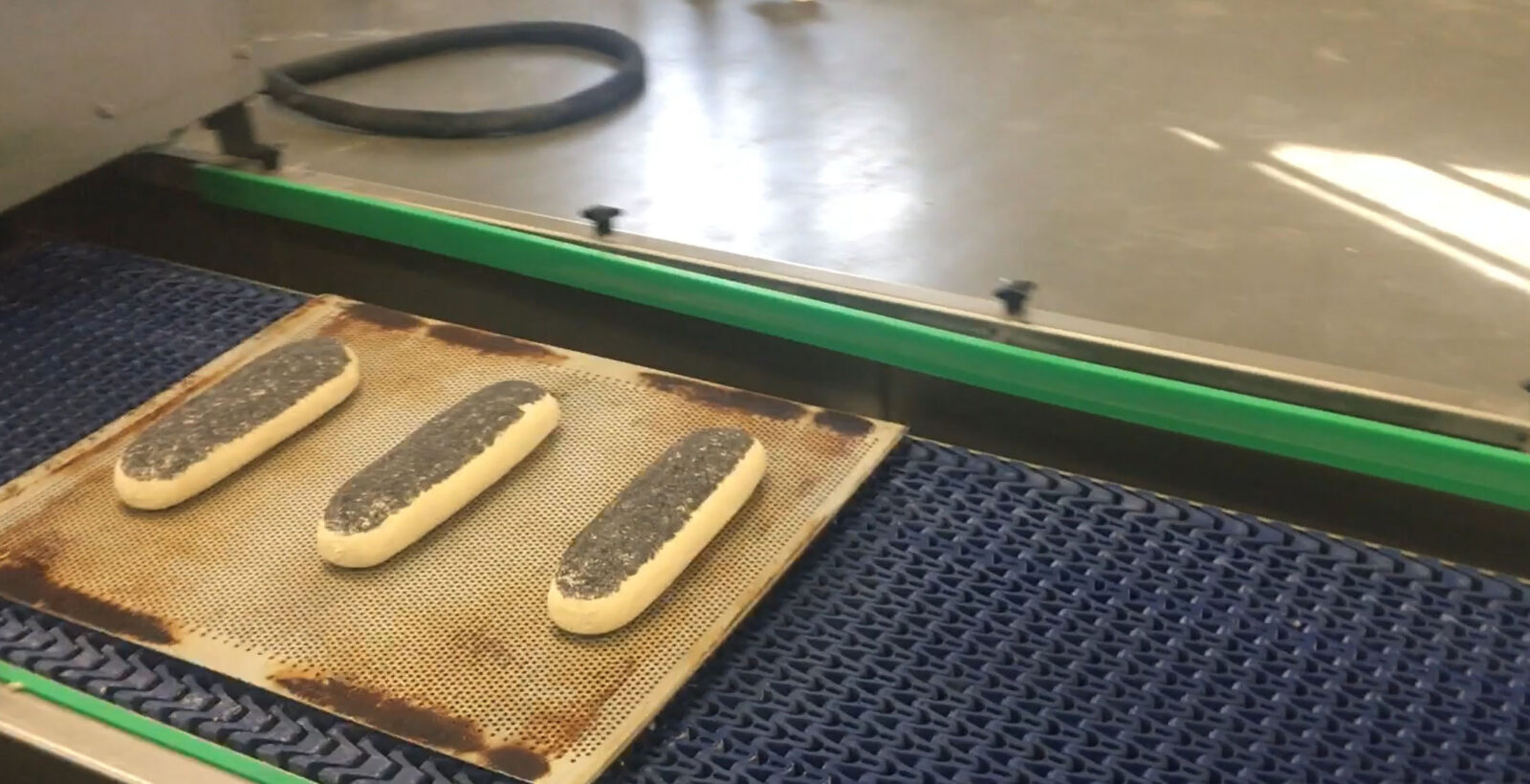 Baguette Drilling - French Hotdog