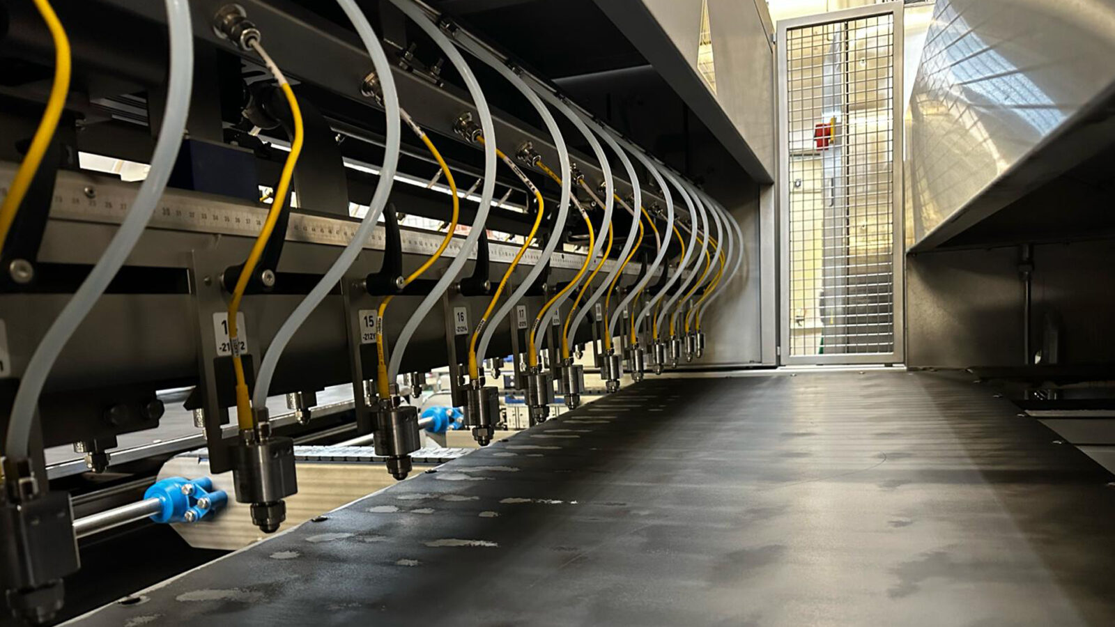 bread decoration scoring unit water split danmatic s scoring unit with water split is designed ...